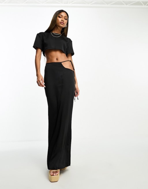 Aria Cove - Ensemble en satin avec top et jupe longue à découpe nouée sur le côté - Noir | ASOS