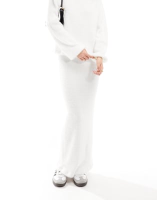 ASOS DESIGN - Jupe longue en maille duveteuse - Écru | ASOS