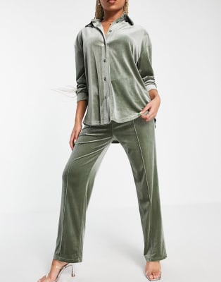 ASOS DESIGN - Pak van fluweel in kaki | ASOS