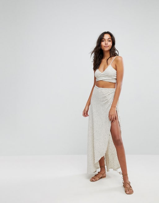 ASOS - Ensemble de plage minimaliste en jersey rayé noué sur le devant | ASOS