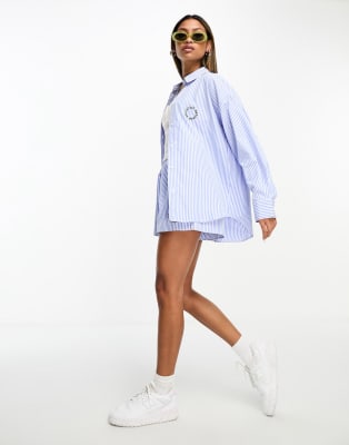 ASOS - Weekend Collective - Ensemble rayé à logo - Bleu et blanc | ASOS