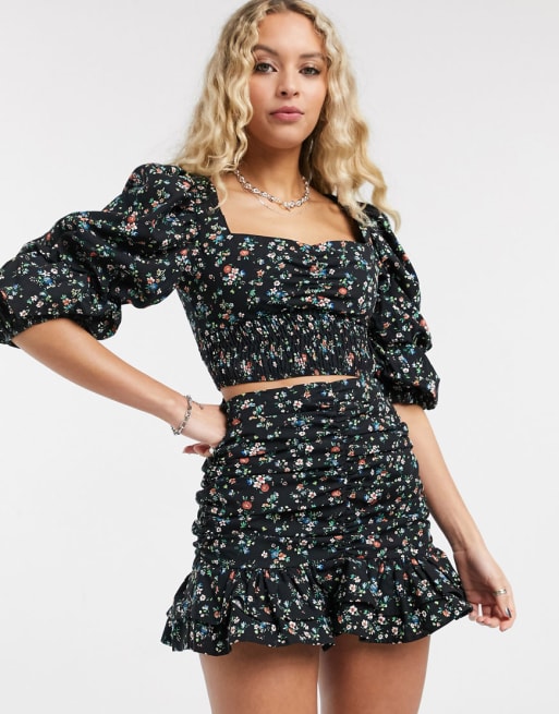 Bershka - Ensemble crop top et jupe à motif floral - Noir | ASOS