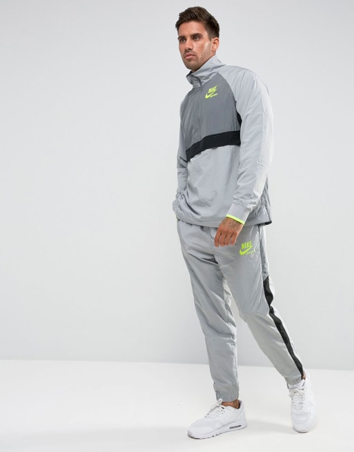 Nike – Archive – Trainingsanzug in Grau | ASOS