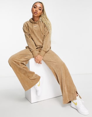Nike – Set aus Cord in Treibholz-Beige | ASOS