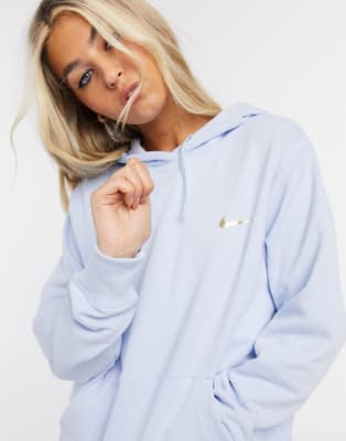 Nike - Tuta sportiva oversize blu con piccolo logo Nike metallizzato | ASOS