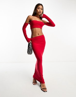 Public Desire - Ensemble top Bardot à lanières et jupe longue - Rouge | ASOS