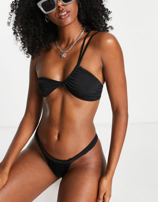 Pull&Bear – Bikini aus Bikinioberteil mit vorne überkreuztem Schnürdesign und Bikinihose in ...