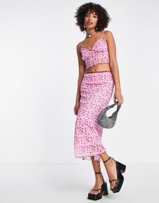 Reclaimed Vintage Inspired - Ensemble avec caraco et jupe mi-longue - Rose fleuri | ASOS