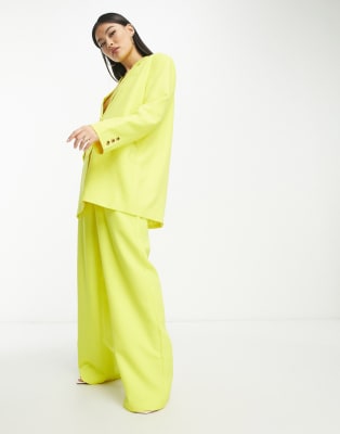 Something New x Madeleine Pedersen - Ensemble habillé avec blazer et pantalon | ASOS