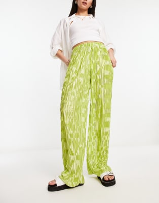 Urban Threads - Coordinato plissé in raso lime | ASOS