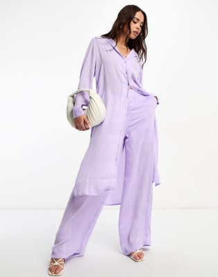 Vero Moda - Aware - Ensemble chemise longue près du corps et pantalon large - Lilas | ASOS
