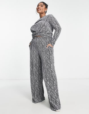 Vero Moda Curve - Ensemble avec crop top torsadé devant et pantalon ample - Argent pailleté | ASOS