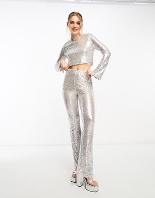 Vero Moda - Ensemble orné de sequins avec pantalon évasé et crop top à manches longues - Argenté ...