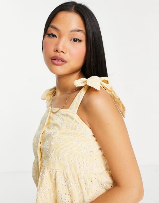 Y.A.S - Ensemble avec blouse sans manches et short en broderie anglaise de coton | ASOS