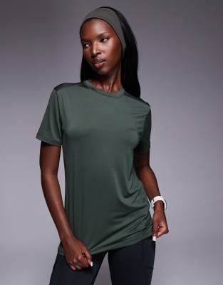 4505 - Icon Active - Mørkegrøn hurtigttørrende performance-T-shirt | ASOS