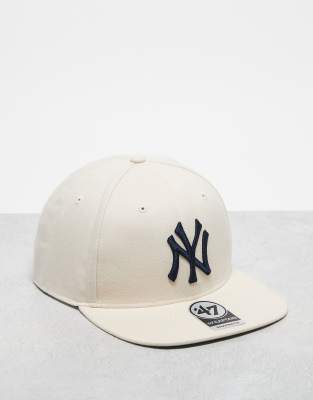 47 Brand NY Yankees flat cap in cream | ASOS