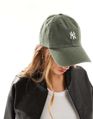 47 Brand NY Yankees mini logo clean up cap in green | ASOS