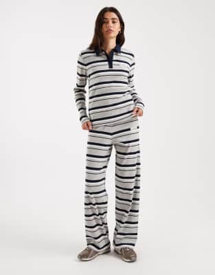 4th & Reckless cotton rich ribbed logo detail collared long sleeve top ...