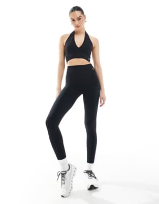 4th & Reckless – Nahtloses Set in Schwarz, aus Neckholder-Sport-BH ...