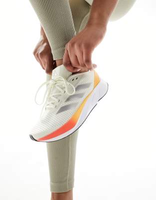adidas - Duramo SL - Baskets de running - Blanc cassé/rouge | ASOS