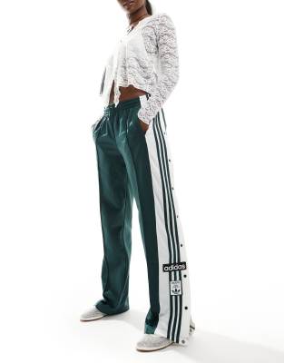 adidas Originals - Adibreak - Pantaloni sportivi verdi | ASOS