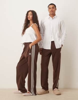 adidas Originals – Firebird – Bruna träningsbyxor | ASOS