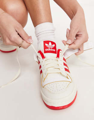 adidas Originals - Forum 84 - Baskets basses - Blanc et rouge | ASOS