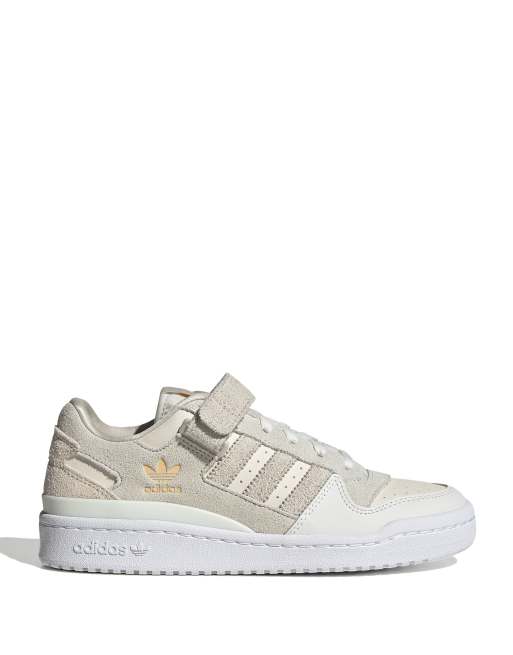 adidas Originals Forum Low trainers in beige and white | ASOS