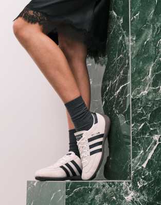 adidas Originals Handball Spezial Lo Pro sneakers in white and black | ASOS