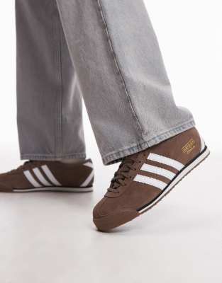 adidas Originals – Italia – Bruna och vita sneakers | ASOS