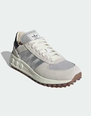 adidas Originals – La Trainer Lux – Schuhe in Crystal White / Silver ...