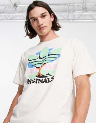 adidas Originals large chest tree trefoil logo t-shirt in off white | ASOS