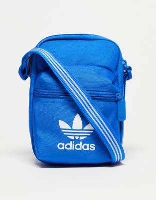 adidas Originals - Mini crossbody tas in blauw | ASOS