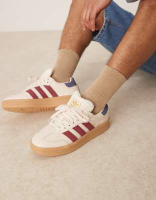 adidas Originals – Samba XLG – Sneaker in Creme und Rot | ASOS