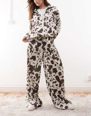 adidas Originals – Satynowe spodnie dresowe z szerokimi nogawkami w ...