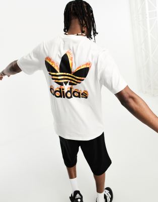 adidas Orignals Hack AAC T-shirt in off-white | ASOS