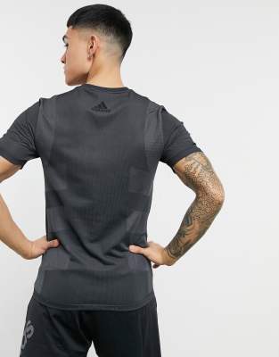 adidas Yoga seamless t-shirt in black | ASOS