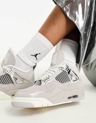 Air Jordan 4 retro trainers in light iron grey and silver | ASOS
