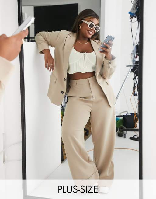 Americana color camel extragrande de The Frolic Plus (parte de un ...