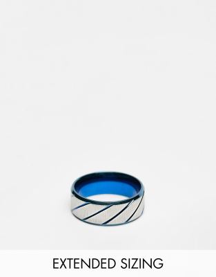 Anillo plateado y azul metalizado con diseño grabado horizontal de ...