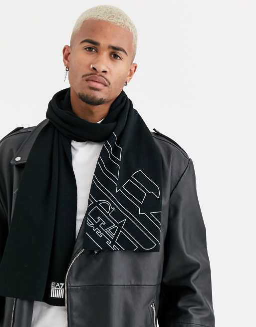 Armani EA7 Train Eagle Set echarpe et bonnet Noir ASOS