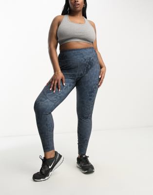 ASOS 4505 Curve legging with bum sculpt seam detail in graduated ...