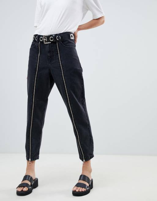 ASOS – BOYFRIEND-Jeans in verwaschenem Schwarz mit Reißverschluss vorn ...
