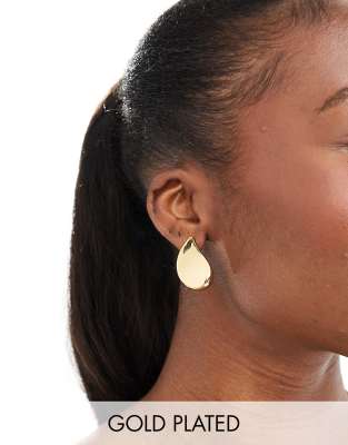 ASOS DESIGN 14k gold plated stud earrings with teardrop detail | ASOS