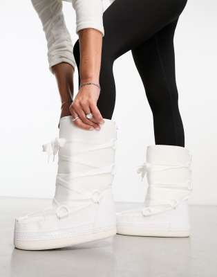 ASOS DESIGN Alaska puffer snow boots in off-white | ASOS