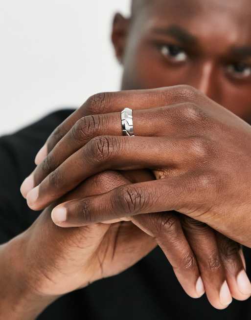 Asos Design Bague Biseautée En Acier Inoxydable Imperméable En Relief