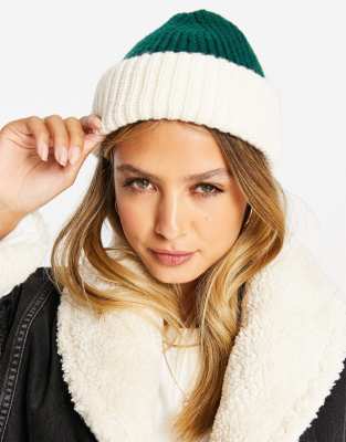 ASOS DESIGN - Bonnet épais à revers - Vert forêt et crème | ASOS