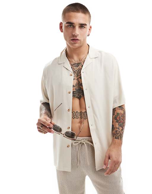 ASOS DESIGN - Camicia comoda in viscosa écru con colletto a rever | ASOS ASOS DESIGN - Camicia comoda in viscosa écru con colletto a rever | ASOS
