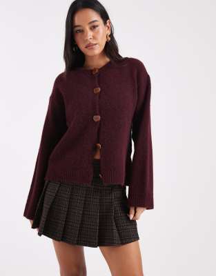 ASOS DESIGN - Cardigan in maglia di misto lana bordeaux con dettaglio ...