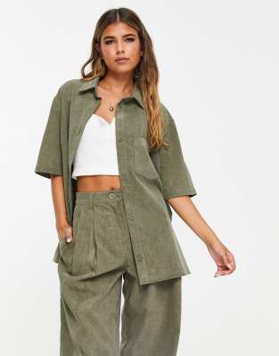 ASOS DESIGN - Chemise d'ensemble bowling en velours côtelé effet drapé - Vert sauge | ASOS